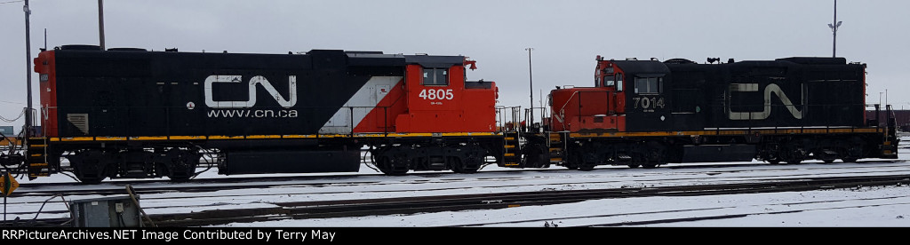 CN 4805 w CN 7014